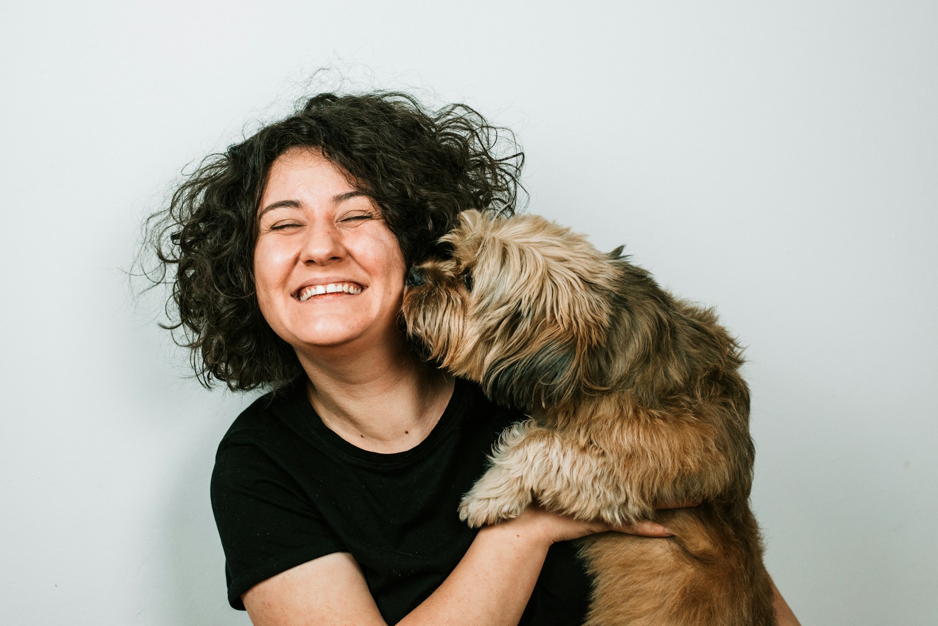What your pet choice reveals about your relationship style: Dog people ...